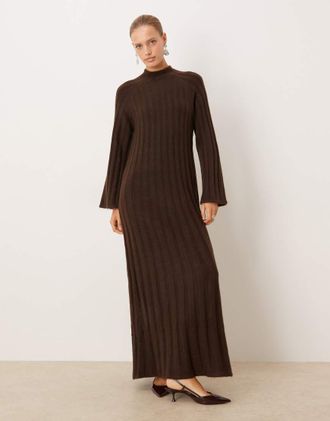 Vila Hochwertiges, geripptes Maxikleid aus Strick in Schokobraun-Brown