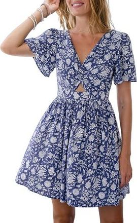 Cupshe Robe dété décontractée pour femme avec col en V, manches courtes, découpes et smockés, mini robe de plage fluide, Bleu à motif floral, XL