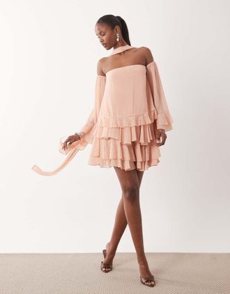 Tfnc Robe courte en mousseline et dentelle avec encolure Bardot et d&eacute;tail foulard - Rose p&acirc;le