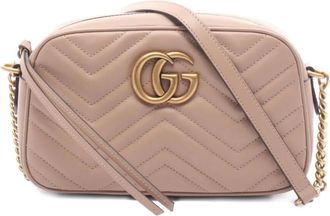 Gucci sac porté épaule matelassé à plaque logo GG Marmont (années 2020) - Rose