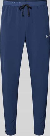 Nike Slim Fit Trainingshose mit Dri-FIT-Technologie Modell Stride