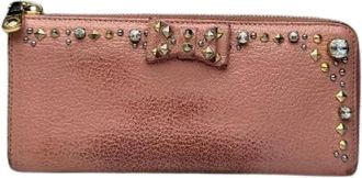 Miu Miu Portefeuille zipp&eacute; clout&eacute; doccasion - Femme - Pre-owned - Rose - Taille: ONE Size