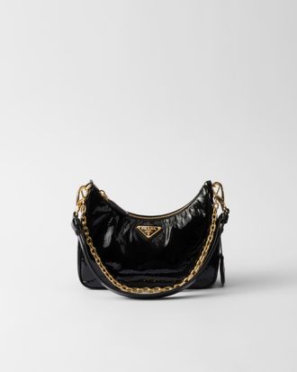 Prada Re-Edition Mini Bag aus Naplak-Lackleder