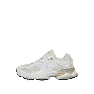 New Balance Baskets Blanches 9060 - Femme - Chaussures - Beige - Taille: 40 EU