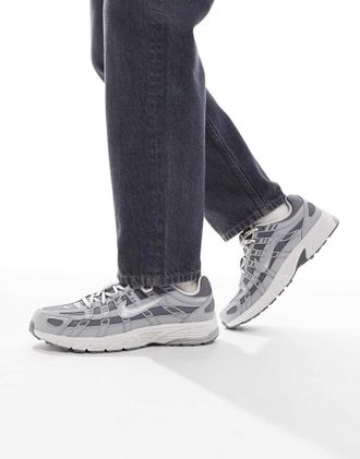 Nike P-6000 - Baskets mixtes - Gris et blanc cass&eacute;