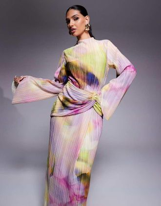 Asos Lang&auml;rmliges, drapiertes Plissee-Maxikleid mit verschwommenem Muster in Pastellfarben-Bunt