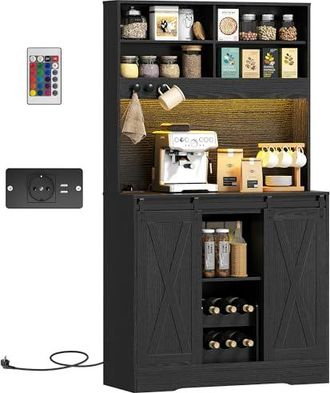 HOMCOM Buffet de Cuisine avec Prises de Chargement, &eacute;clairage LED r&eacute;glable, Porte-Bouteilles, Garde-Manger avec &eacute;tag&egrave;res Ouvertes et Portes coulissantes, pou