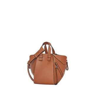 Loewe Sac Hammock Compact en cuir de veau classique