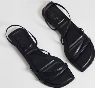 Asos Fusion - Hochwertige, flache Sandalen aus schwarzem Leder mit schmalen Riemen