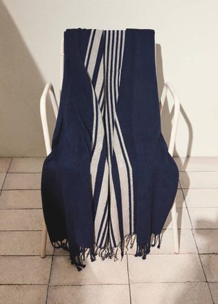 Mango Serviette de plage &agrave; rayures avec d&eacute;tail de franges bleu marine - Home - 100x180cm - MANGO HOME