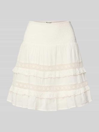 Mbym Minirock mit Smok-Details Modell Viljana