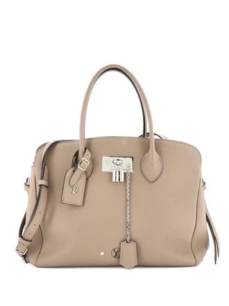 Louis Vuitton Milla Handbag Veau Nuage Calfskin MM satchel - Tons neutres