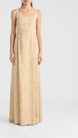 Momoni Robe Femme couleur Beige