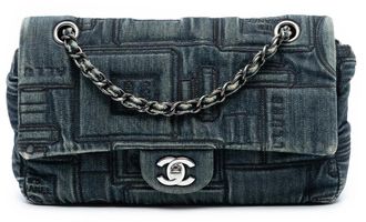 Chanel Hobo Bags - Medium Embroidered Denim Perfume Bottle Single Fla - Gr. unisize - in Blau - f&uuml;r Damen