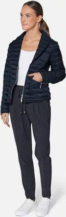 Madeleine Steppjacke Wattierte Damenjacke mit sportivem Touch Taillierte Jacke mit Reverskragen, Zweiwege-Rei&szlig;verschluss