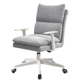 Generic Ergonomischer, mittelhoher Drehstuhl mit doppelt gepolsterter Sitzfl&auml;che und ger&auml;uschlosen Rollen, graue B&uuml;rom&ouml;bel