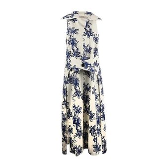 Nina Ricci Langer- flie&szlig;ender Morgenmantel mit Knopfverschluss vorne - - Dresses - Damen - Wei&szlig; - XS