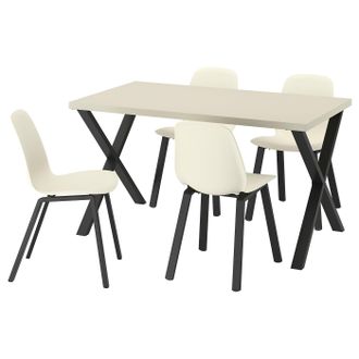 IKEA SK&Aring;LSTA Tisch und 4 St&uuml;hle