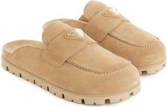 Prada Mules en cuir su&eacute;d&eacute;