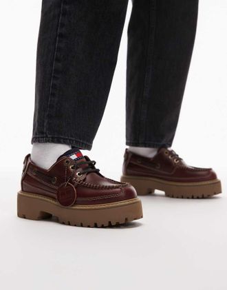 Tommy Jeans Bootsschuhe in Braun mit Gummisohle-Brown