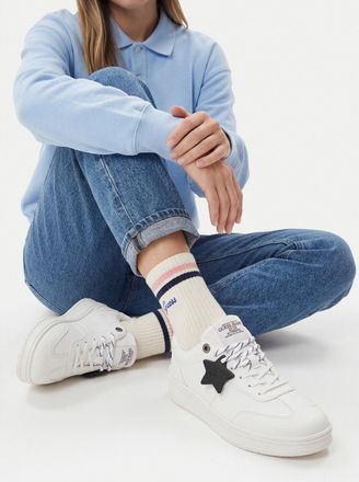 Guess Sneakers Guess Jeans EO-GSJ120 Creme