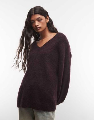Weekday pull premium en m&eacute;lange laine et mohair &agrave; col V, chin&eacute; bordeaux fonc&eacute;-Rouge