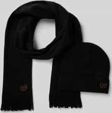 Bugatti Set aus Schal und Mütze mit Label-Stitchings