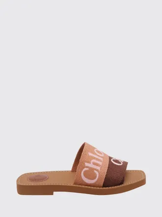 Chlo&eacute; Sandales plates Woody en toile avec logo brod&eacute; et bout carr&eacute;