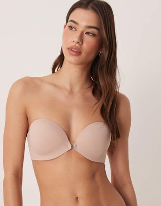 Calvin Klein Perfectly Fit - Tr&auml;gerloser BH in Beige mit Schnalle vorne-Neutral