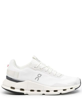 On baskets Cloudnova Form - Blanc