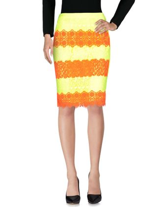 Moschino HOSEN & R&Ouml;CKE - Midi-R&ouml;cke auf YOOX.COM