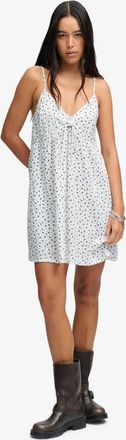 Superdry strukturiertes gewebtes Cami-Kleid in Wollwei&szlig; mit kleinem Blumenmuster