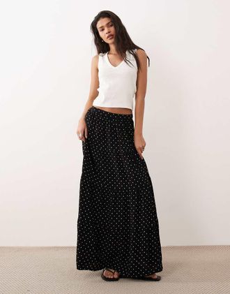 Miss Selfridge Jupe longue &agrave; pois et volants &eacute;tag&eacute;s-Multicolore