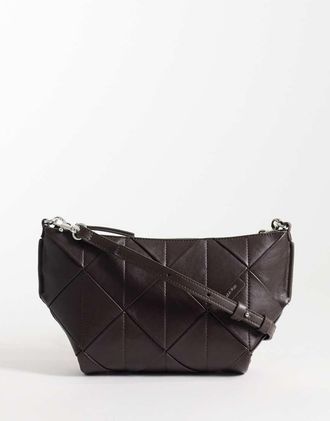 Calvin Klein Schultertasche in Schokobraun mit Webmuster