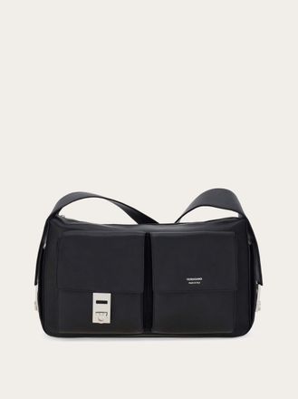 Ferragamo Herren Umh&auml;ngetasche in Utility-Optik mit Hug-Schnalle (L) Schwarz