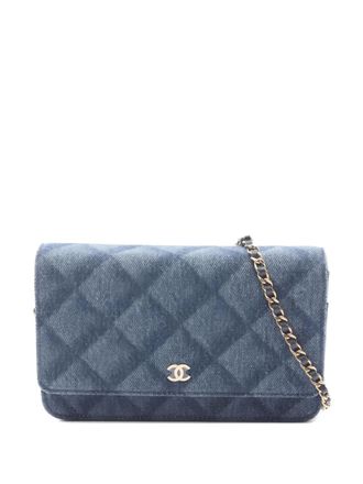 Chanel sac port&eacute; &eacute;paule Wallet On Chain petit format (2021) - Bleu