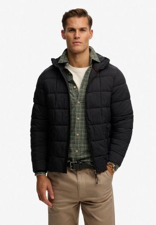 Superdry Steppjacke HOOD BOX QUILT FUJI LITE JKT mit Markenlabel, aus Nylon und Kunstfaser, Regular Fit