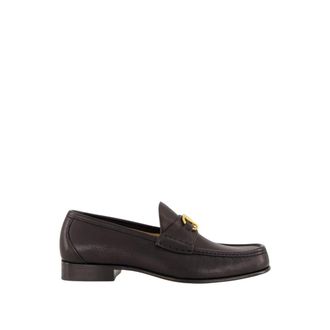Valentino Garavani Schwarze Lederslipper mit Messinglogo - - Shoes - Herren - Schwarzk - 39 EU
