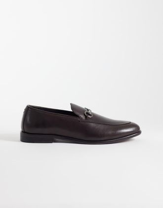 Asos Schmale Loafer aus Leder in Braun mit Zierschnalle