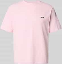 Review T-Shirt mit Label-Patch und Rundhalsausschnitt