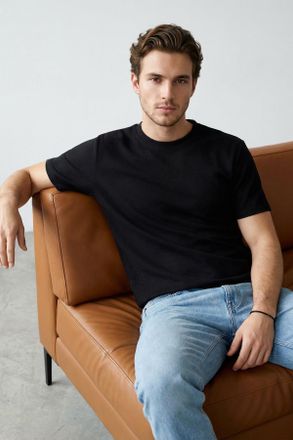 Trendyol MAN Herren Schwarz Einfarbig Kurz Regular Fit T-Shirts