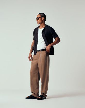 Only & Sons Locker geschnittene, elegante Hose in Braun