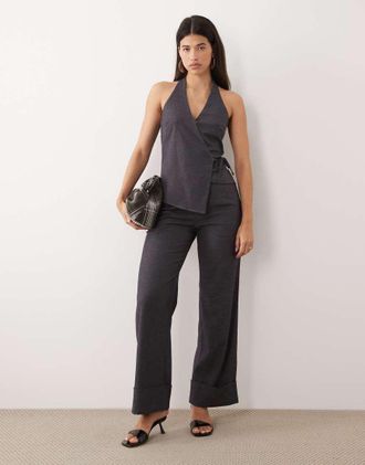 KAIIA Exclusivit&eacute; - Kaiia - Pantalon densemble ajust&eacute; et ample en tissu stretch avec ourlet retrouss&eacute; - Anthracite-Gris