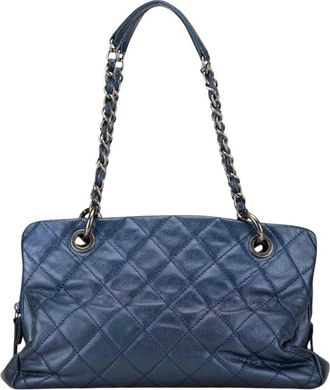 Chanel Sac cabas matelass&eacute; iris&eacute; en caviar doccasion - Femme - Pre-owned - Bleu - Taille: ONE Size