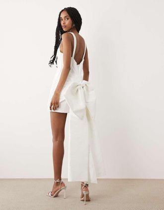 For Love & Lemons Bridal Taft-Minikleid mit St&auml;bchen, Wickeloptik und Schleife am R&uuml;cken in Wei&szlig;
