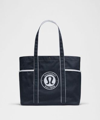 lululemon Daily Tote-Bag aus Canvas mit mehreren Taschen 20 l Logo - Gr&ouml;&szlig;e 20 l in True Navy/Starch Blue