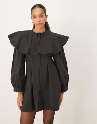 Ghospell Robe chemise courte style cape - Noir