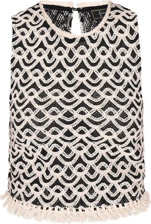 Faina Stricktop Fashion Look