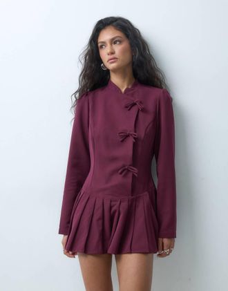 Neon Rose robe courte asym&eacute;trique &agrave; nouer en bordeaux-Rouge