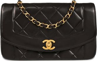 Chanel 1992 kleine Diana Schultertasche mit Steppung - Schwarz